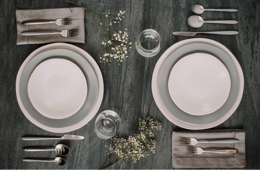Make a Statement by Mix and Matching Dinnerware